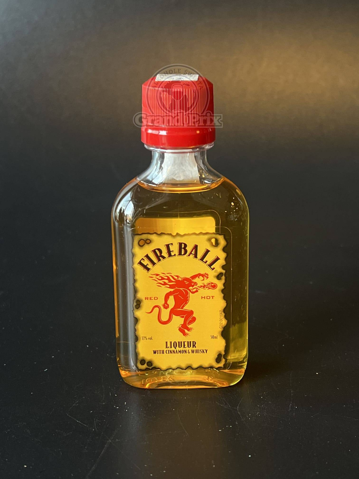 Mini likier FIREBALL CINNAMON WHISKY LIQUER 33% 50ML - Alkohole Świata